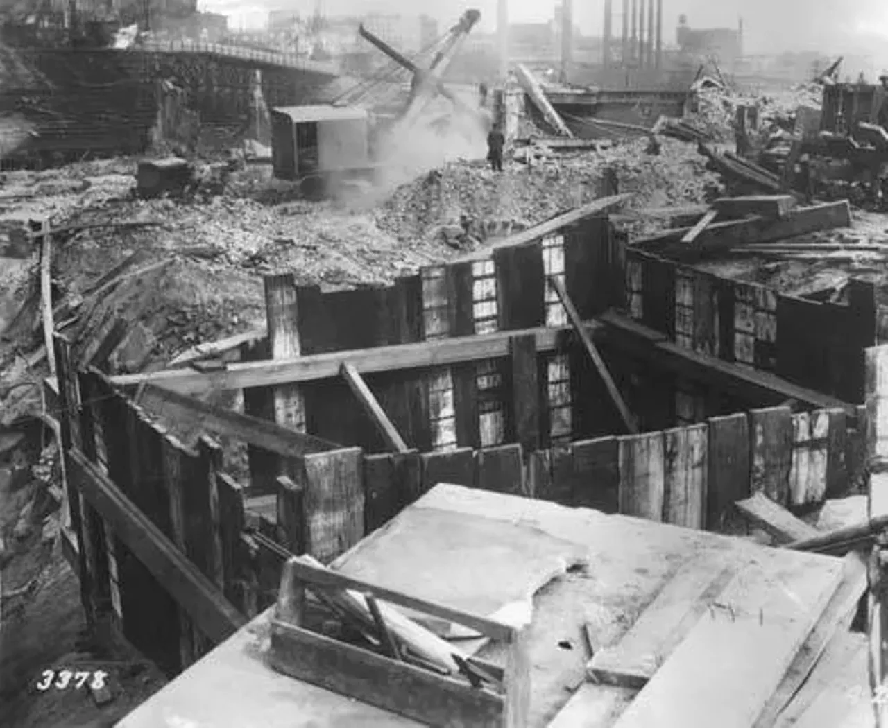 20 Stunning Photos from the Construction of the Terminal Tower ...
