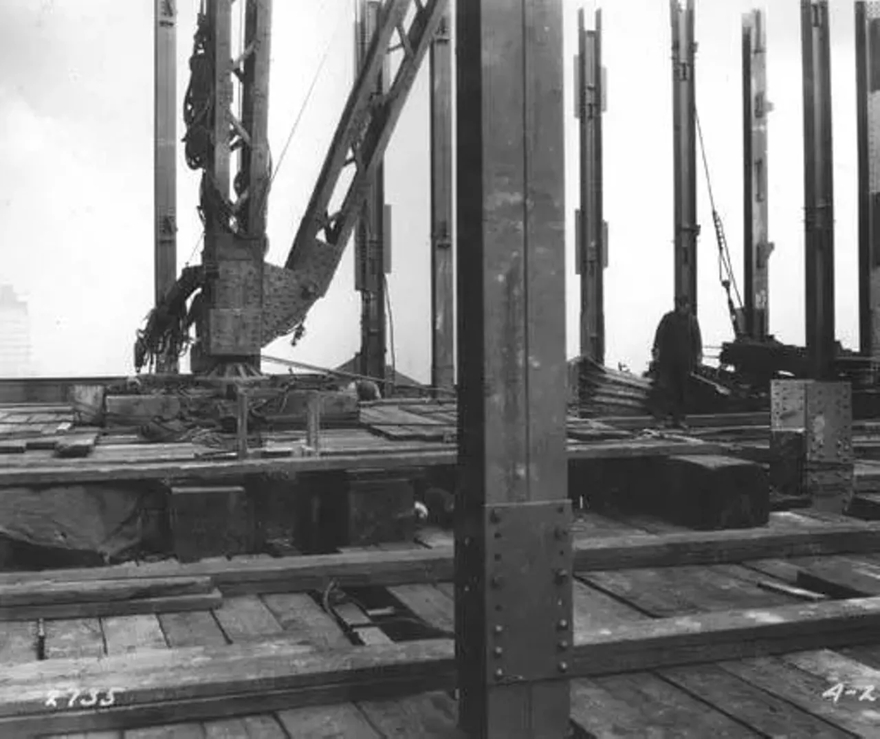 20 Stunning Photos from the Construction of the Terminal Tower ...