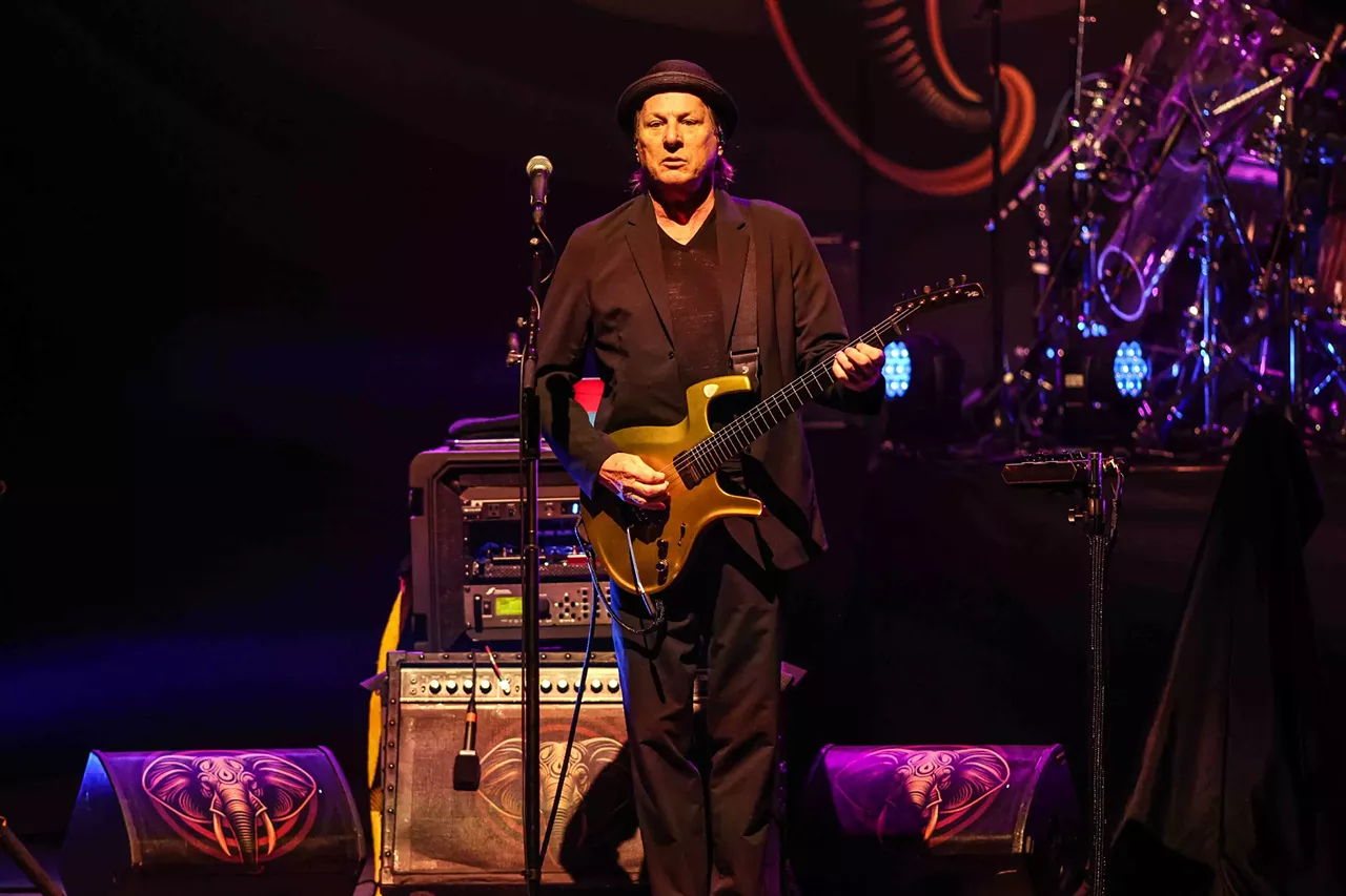 Concert Photos: BEAT Features 1980s King Crimson at the Agora ...