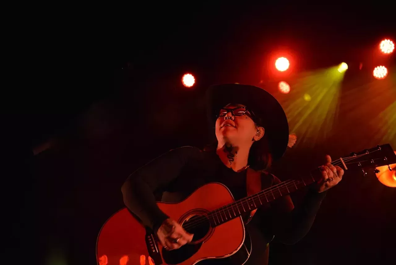 Concert Photos: Elle King Dazzles at TempleLive in Cleveland ...