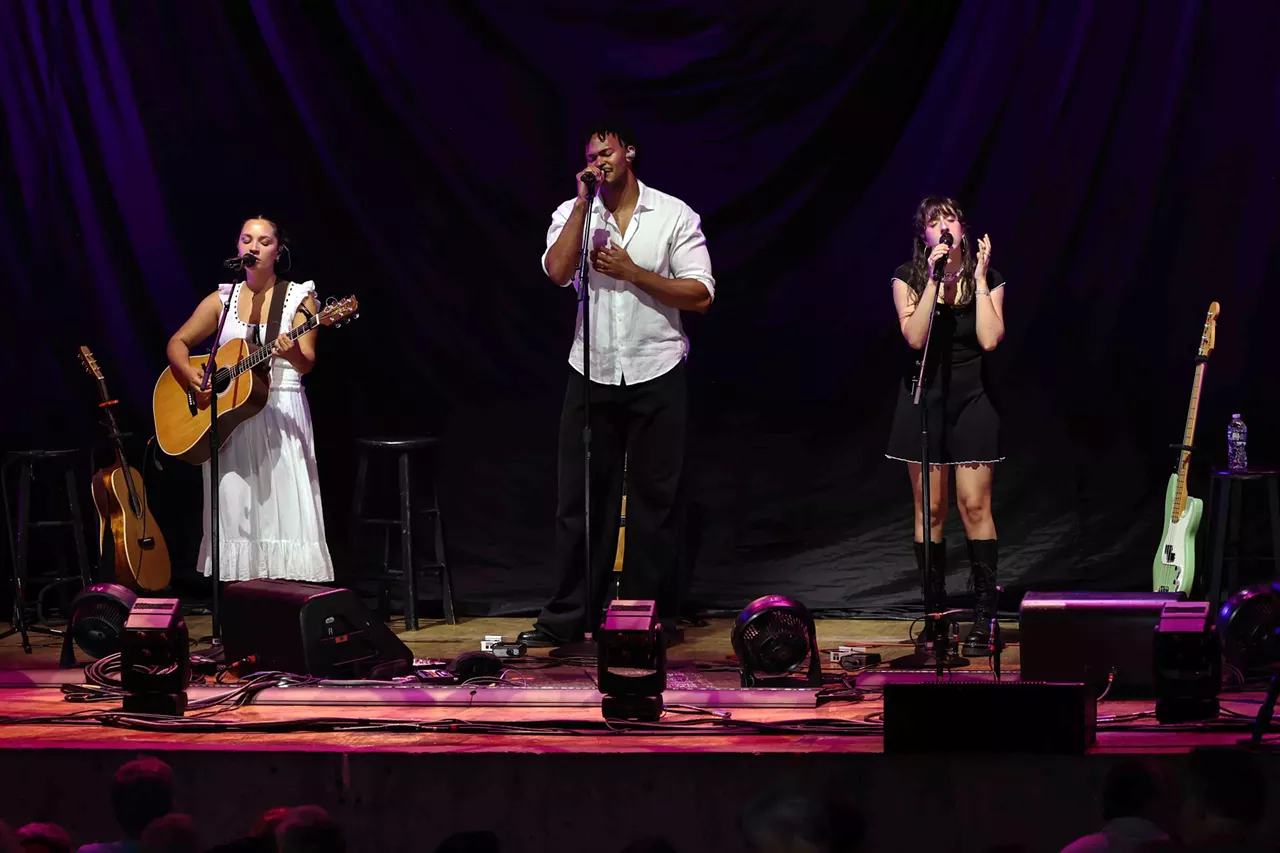 Concert Photos: James Taylor Carries Blossom Crowd Through a Half ...