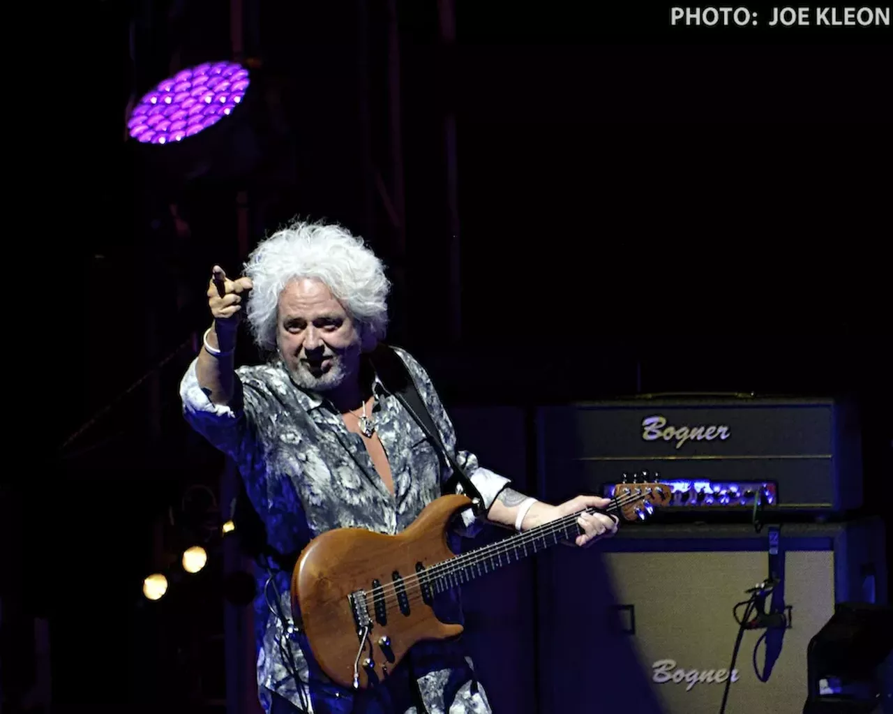 Concert Photos: Toto and Men at Work Deliver Nostalgia at Blossom ...