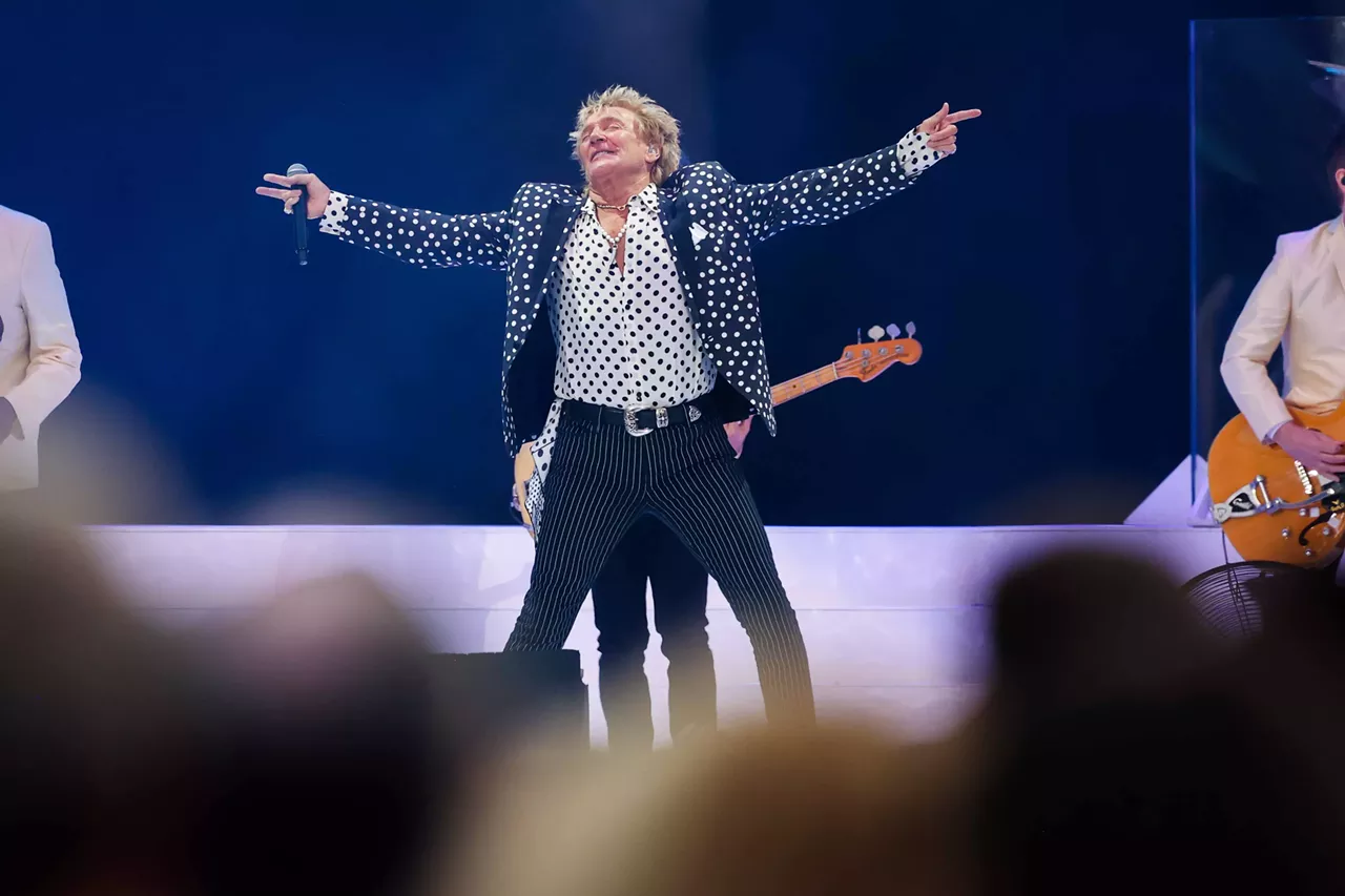 Concert Review and Photos: Billy Joel and Rod Stewart Revisit the ...