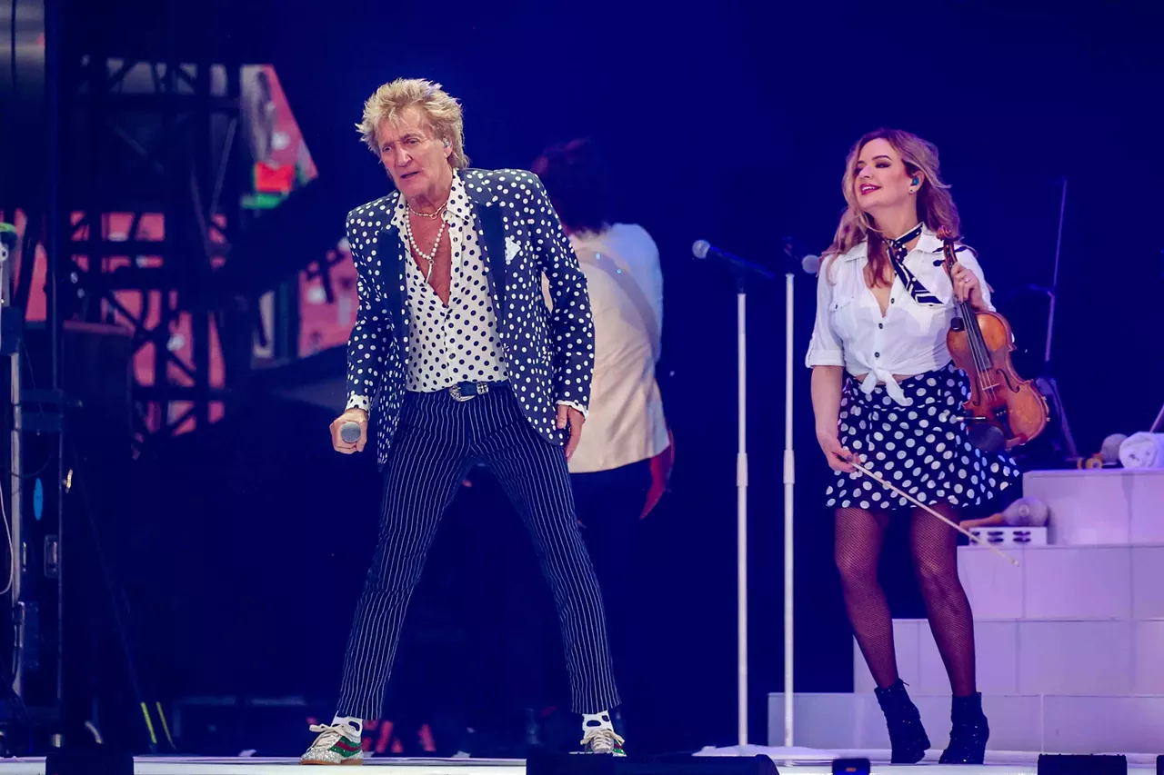 Concert Review and Photos: Billy Joel and Rod Stewart Revisit the ...