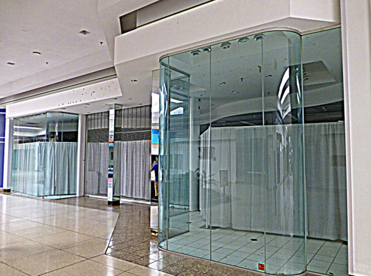 Eerie Photos of the Old and Abandoned Euclid Square Mall | Cleveland ...