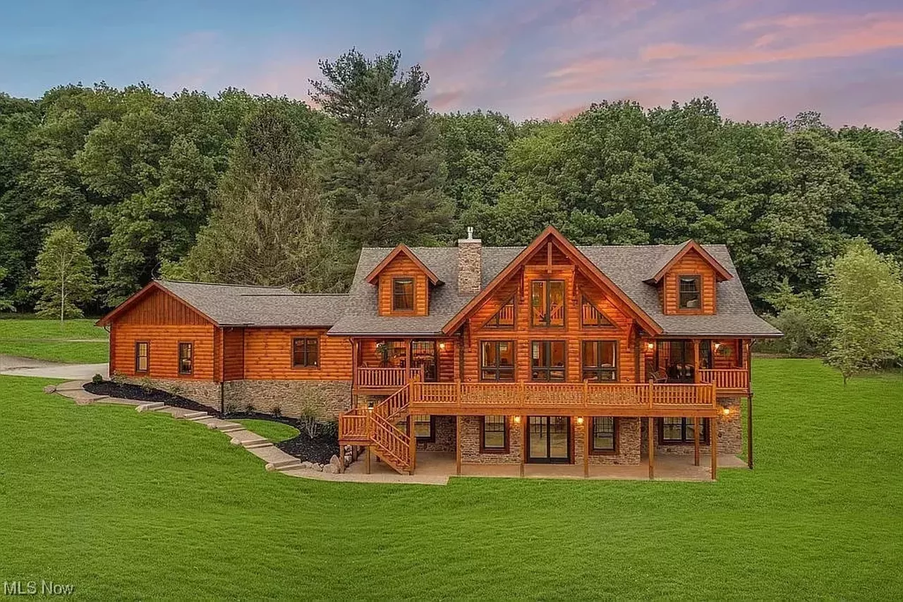 Northeast Ohio Log Cabin-Style Mansion Hits the Market for $2.1 Million ...