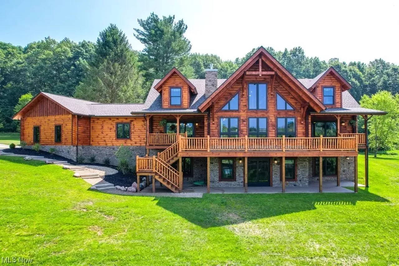 Northeast Ohio Log Cabin-Style Mansion Hits the Market for $2.1 Million ...