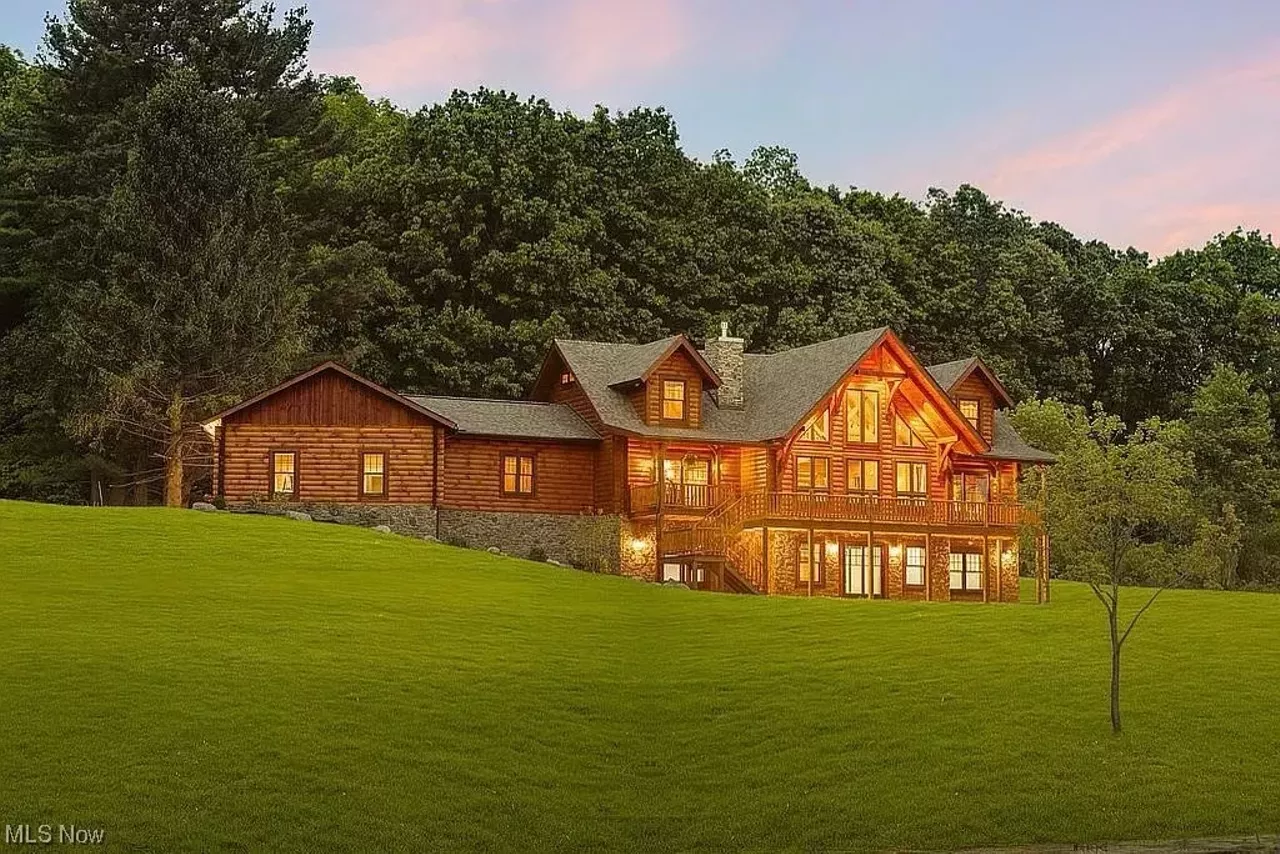 Northeast Ohio Log Cabin-Style Mansion Hits the Market for $2.1 Million ...