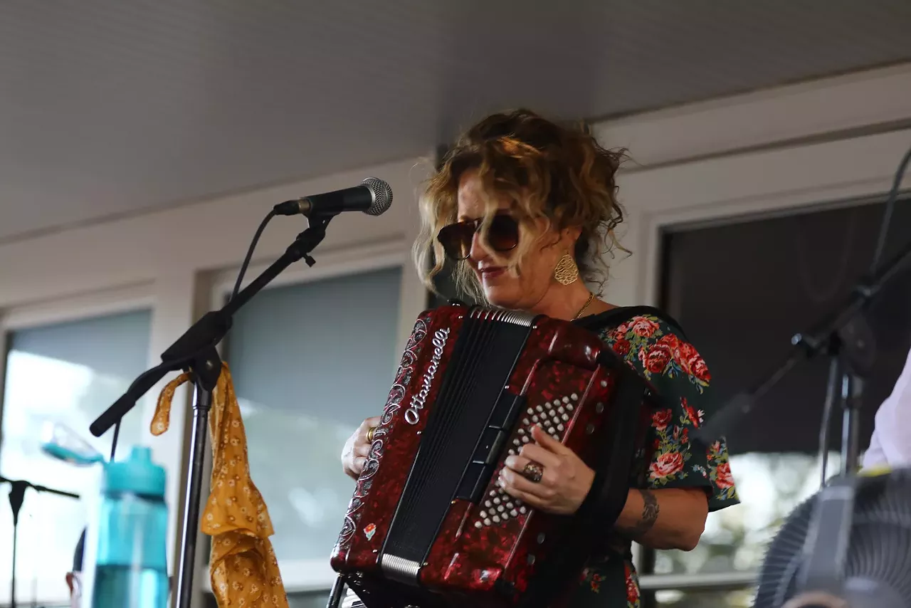 Photos: After Early Showers, Larchmere Porchfest Rocked on Without ...