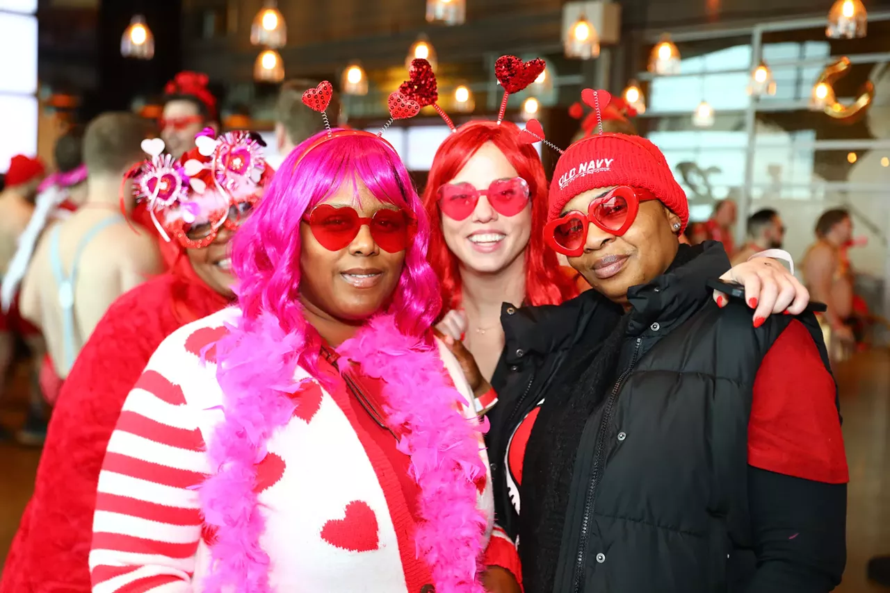 Photos: Clevelanders Streaked Around Huntington Bank Field at the 2025 ...
