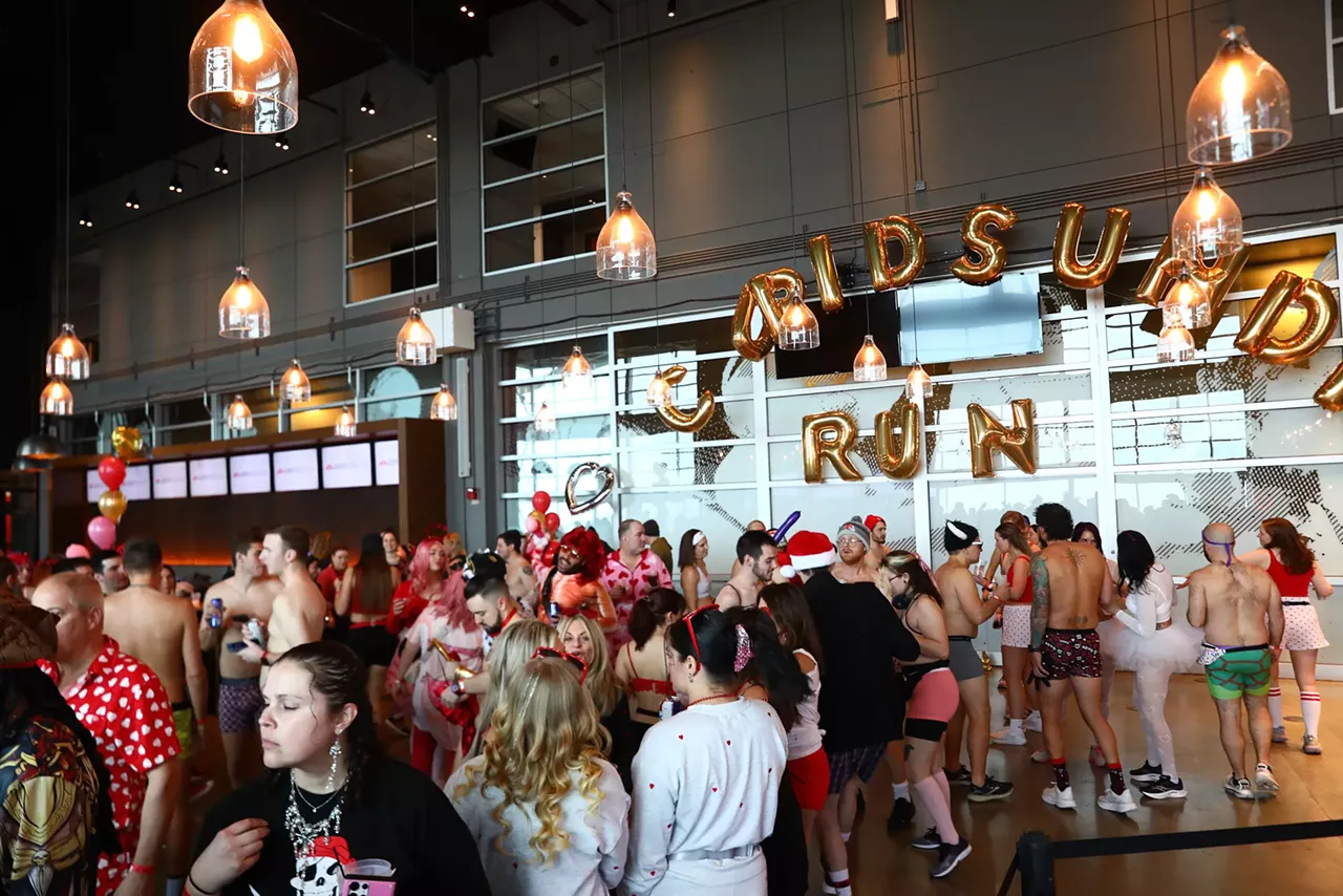 Photos: Clevelanders Streaked Around Huntington Bank Field at the 2025 ...