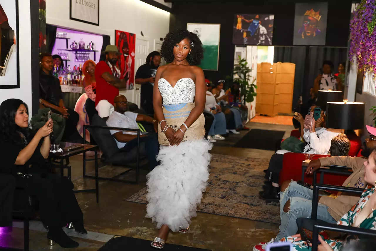 Photos From the "Welcome To 6th Street" Style Exhibition at Lounges CLE ...