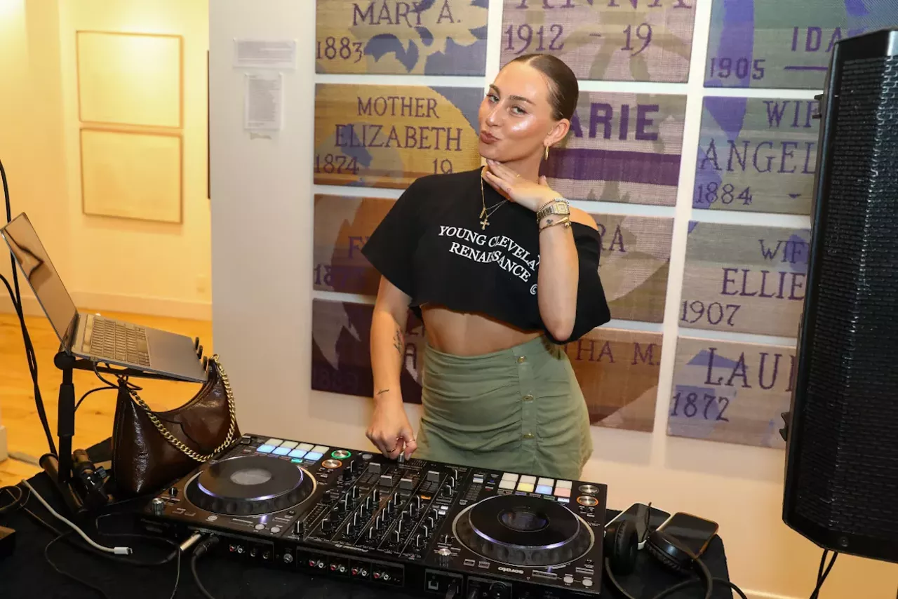 Photos From Zygote Press' "Inkling of Summer" Benefit at Worthington ...