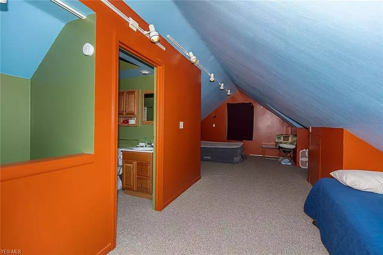 This Northeast Ohio Home Comes With Its Own Professional Recording ...