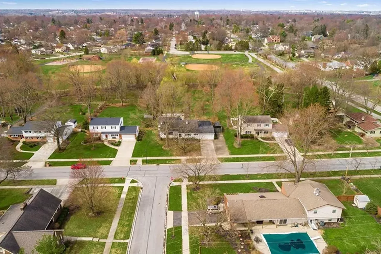 This Ohio Home's Half Indoor/Half Outdoor Pool in a Garage and Ice ...