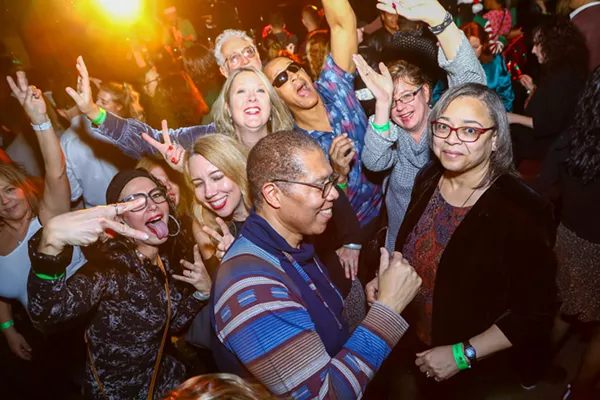 Everything We Saw at MIX at CMA: Holiday FUNKtion | Cleveland ...