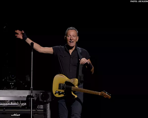 Concert Gallery: Bruce Springsteen and the E Street Band Dazzle in ...