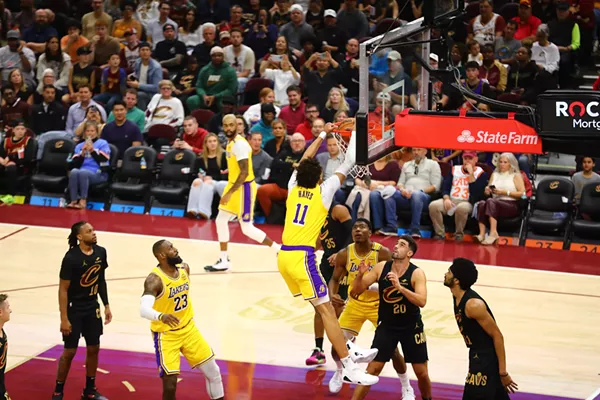 Photos: The Cavaliers Spoil Lebron and Bronny's Homecoming With 134-110 ...