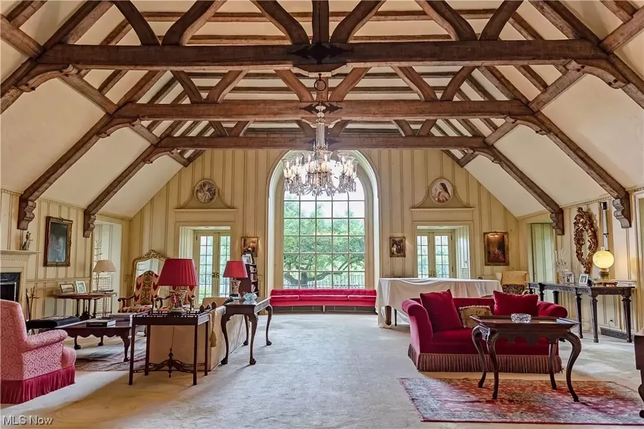 Historic Roundwood Manor Hits the Market for $4.5 Million | Cleveland ...