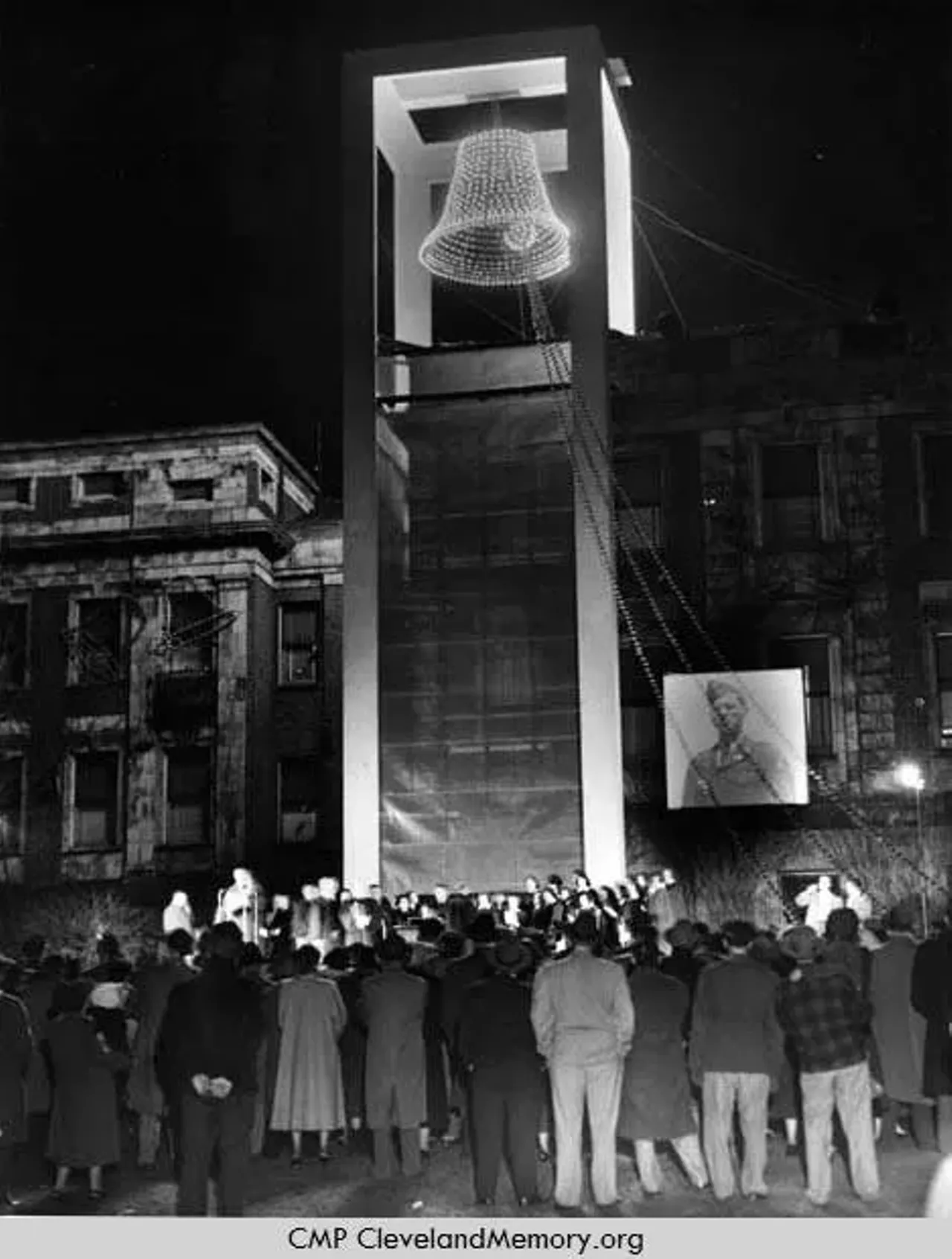 Vintage Photos of Christmas in Cleveland Throughout the 20th Century ...