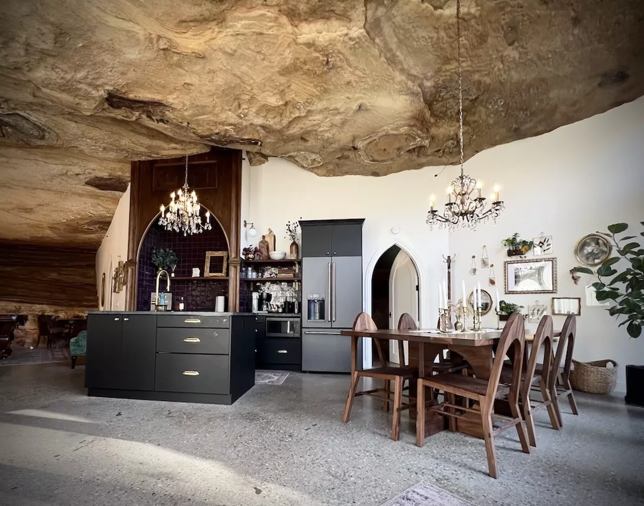 You Can Stay in a Cave House During Your Next Visit to Hocking Hills ...
